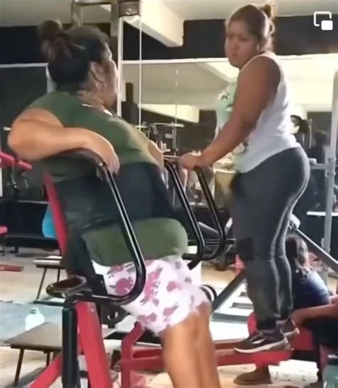 Mi Amiga Y Yo En El Gym Dándole Duro Al Gym By Ciproshow