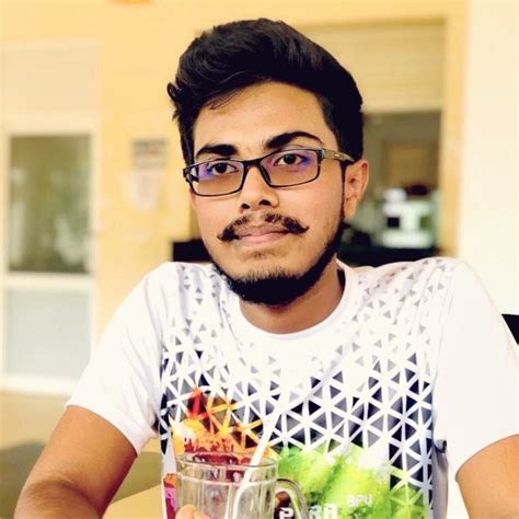 Romantha Sithmal Jayasinghe Medium