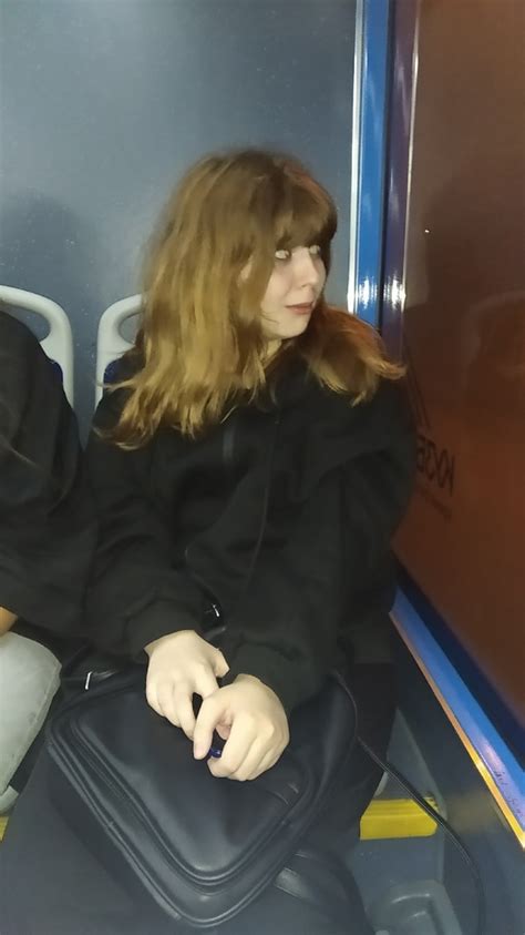 Ищу девушку Ехали на 23 автобусе Сфоткал Ищу тебя • Новокузнецк