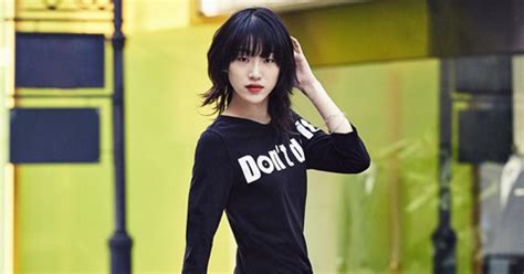 [포토]아무나 소화하기 힘든 의상 역시 최소라