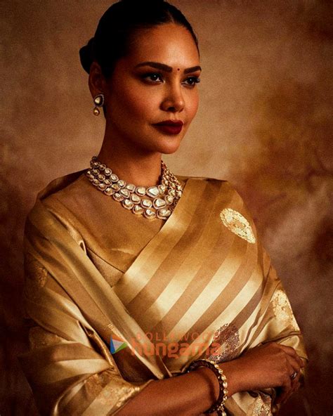 Esha Gupta Photos Images Hd Wallpapers Esha Gupta Hd Images Photos Bollywood Hungama