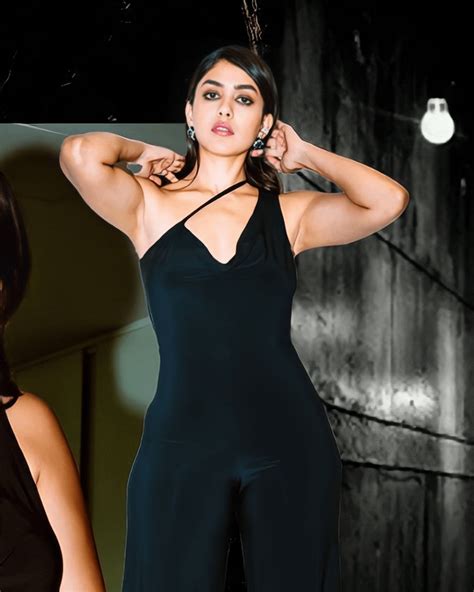 Broad Juicy Pits Rmrunalthakurfans