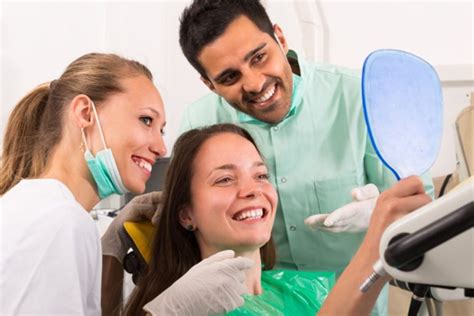 How To Become A Dental Assistant State By State Requirements And Licensing Guide Dental