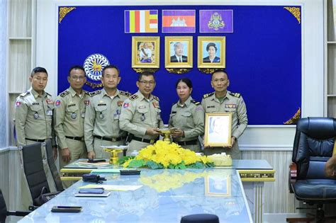 ថវិការបស់សមាគមមិត្តនគរបាលជាតិកម្ពុជាចំនួន៣២លានរៀល ផ្តល់ជូនដល់គ្រួសារ