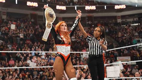 Flagship Plus More On Wwe P R Becky Lynch Wins Women S Title Cmll Review