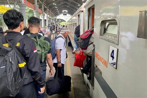 Kecelakaan Kereta Api Seluruh Penumpang KA Selamat Dan Korban Cedera Dibawa Ke RS Terdekat
