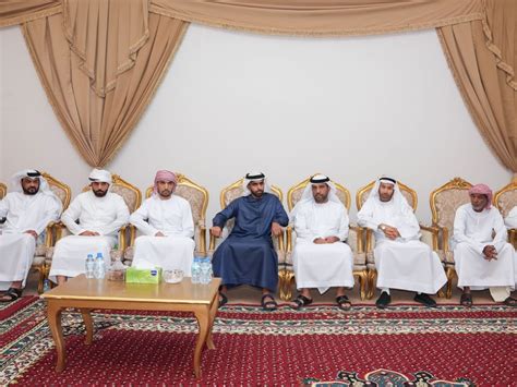 خالد بن سعود القاسمي يقدم واجب العزاء لذوي شهيد الوطن سليمان الشحي