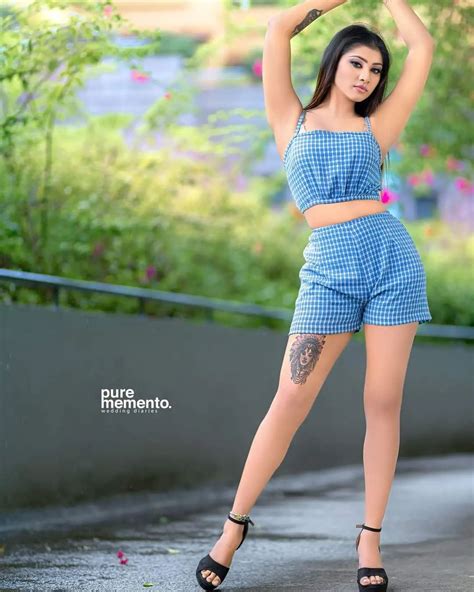 Follow Us Slmodeltube Sri Lankan Model Tube