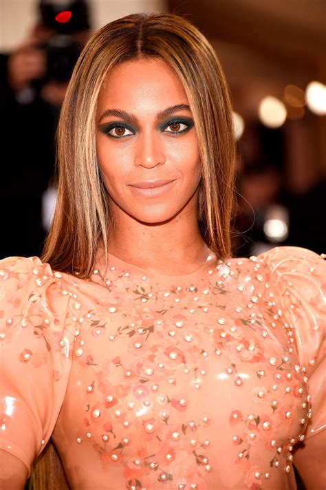 Met Gala Beyoncé Y Sus Mejores Vestidos Vogue México Y Latinoamérica