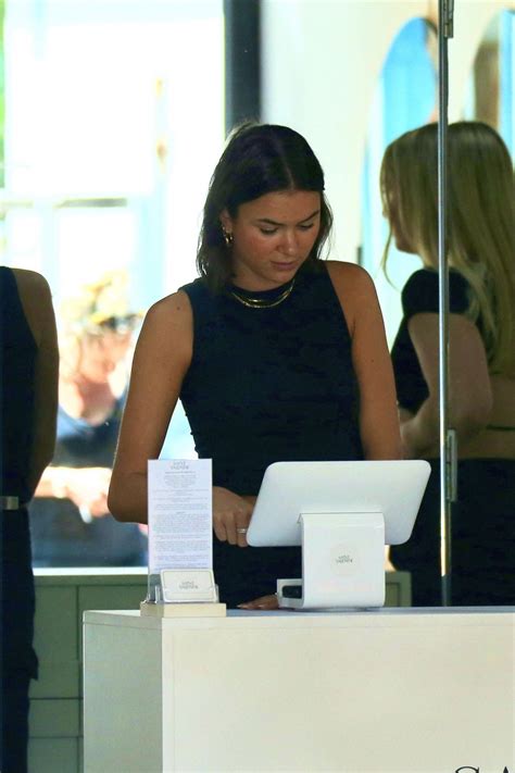 Phoebe Spiller At A Bondi Boutique Fashion Store Saint Valentine 1125