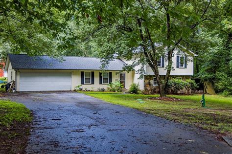 100 Forest Ridge Ct Lawrenceville Ga 30046 Mls 7210292 Coldwell