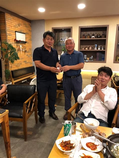 9월 골프회 더운날씨에 고생하셨습니다 신페리어 우승 최해일 니어 최상현 롱기스트 강태원 금뱃지추점 최환호 축하드립니다
