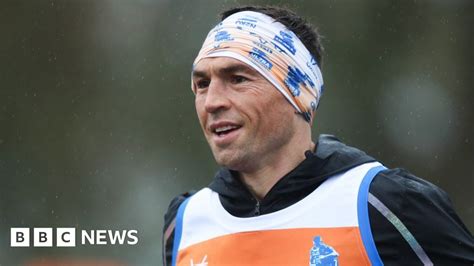 Kevin Sinfield Hundreds Gather In York To Welcome Star Fundraiser