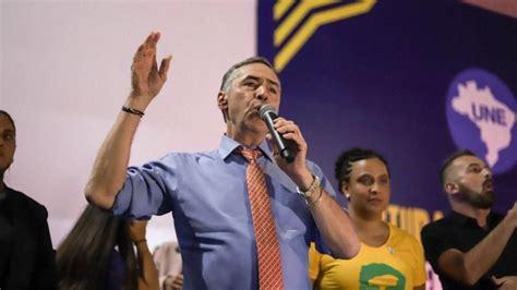 Brasil Sem Medo Em Congresso Da Une Barroso é Vaiado E Diz Que