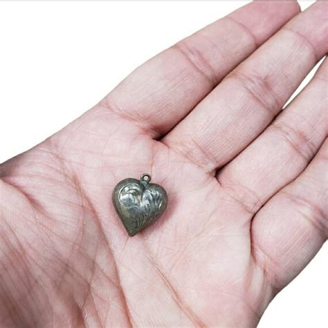Vintage Puffed Heart Sterling Gem