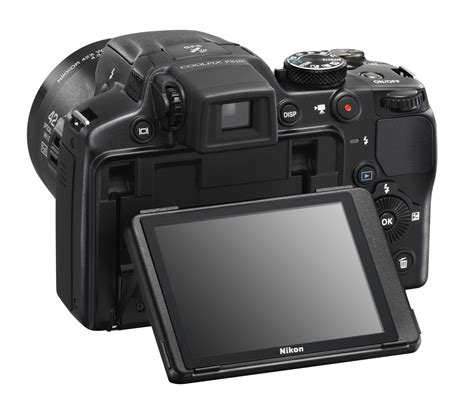 Nikon p