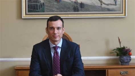 Васил Терзиев дари първата си заплата за дете със здравословен проблем