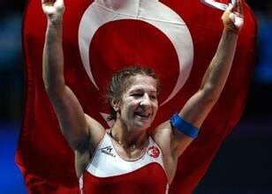 Yasemin Adar ve Ahmet Duman şampiyon
