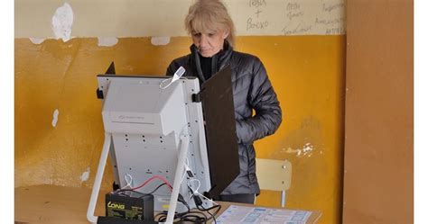 Нищожен интерес към кметските избори във Варна