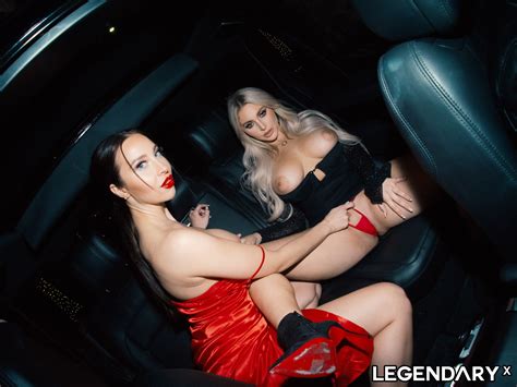 Kayley Gunner Melissa Stratton Legendaryx