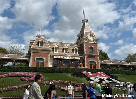 These Are The Oldest Rides At Walt Disney World Mickey Visit Disney News And Planning Tips