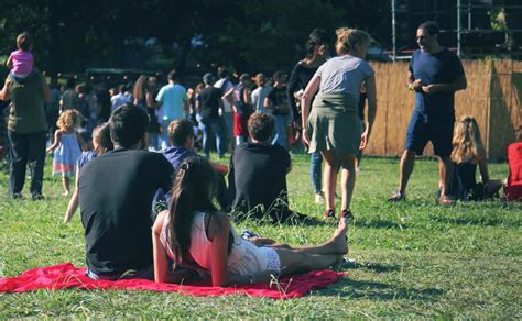 Jovencito Se Folla A La Abuela Del Vecino Gratis