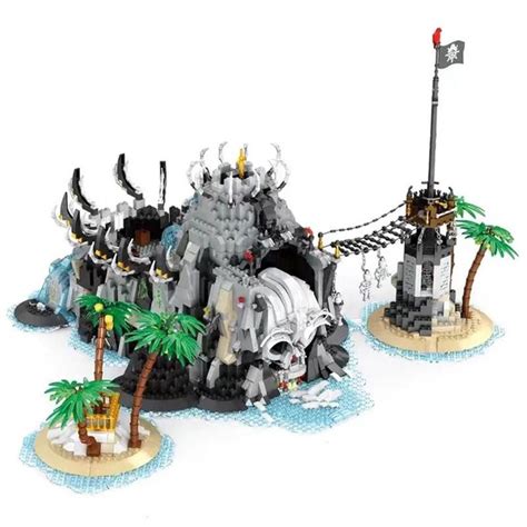 New 2960pcs Moc Pirate Bay House Model Building Block Brick Educational