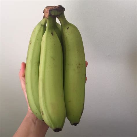 กล้วยหอมเกรดพรีเมี่ยม 4 ลูก เกรดขึ้นห้าง ส่งออก ลูกใหญ่หอม หวานอร่อยมากคะ พร้อมส่งนะคะ Mefarmsook