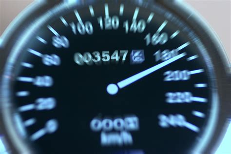 Watch A Station Wagon Do 162 Mph On The Autobahn