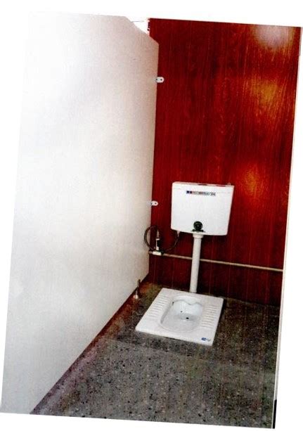 Стандартын шаардлага хангасан ариун цэврийн байгууламжтай боллоо Нийгмийн Хамгааллын Тусгай Төв