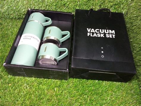 Stainless Steel Vacuum Flask Set With 3 Steel Cups Combo For Coffee Hot