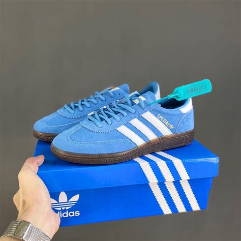 Кроссовки adidas Originals Spezial - купить с доставкой по выгодным ...