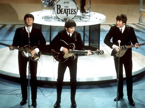 Paul Mccartney Reunited With Lost Bass After 52 Years St George