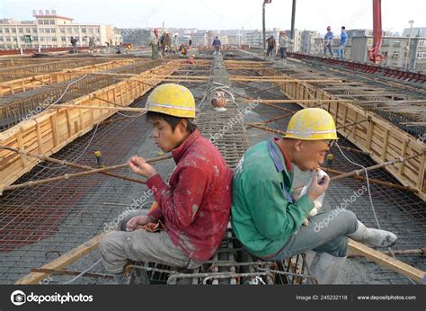 Chinese Migrant Workers Take Breakfast Construction Site Dalian