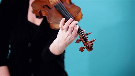 How to Position Your Left Hand | Violin Lessons - YouTube