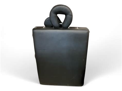 Lot Folding Massage Table