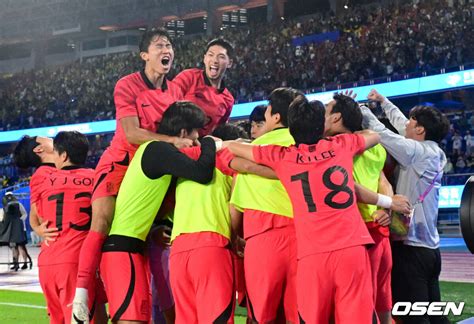 5만 야유 폭력축구 극초반 실점도 모두 극복하며 사상 첫 Ag 3연패 이룬 황선홍호 현실된 누구도 우리를 막을 수