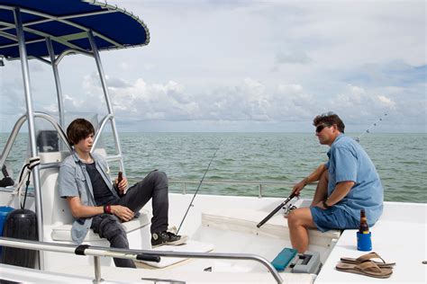 Bloodline Season 2 Review Rayburns Left Adrift Collider