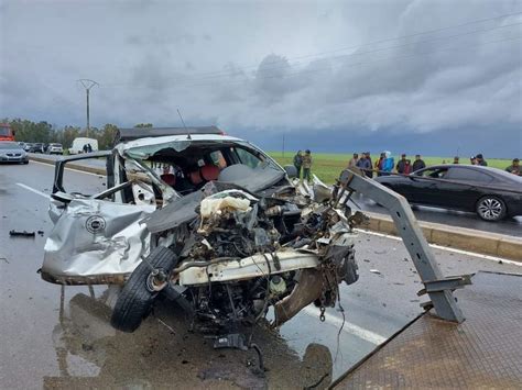 مـــصرع ثلاثة أشخاص في حادثة سير خطيرة بين المحمدية وبنسليمان هبة بريس