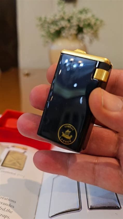 ‎فندک محسنی انتیک محسنی‎ ‎🔴🔴موجود نیست🔴🔴 فندکروکشنقرهکلکسیونی