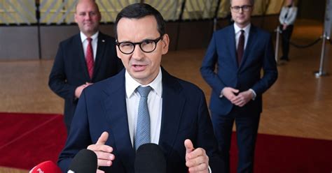 Premier Przed Szczytem RE Podtrzymamy Twarde Weto