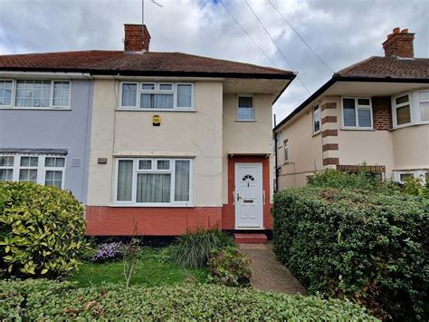 3 Bed Semi Detached House For Sale In West End Road Ruislip Ha4 Zoopla
