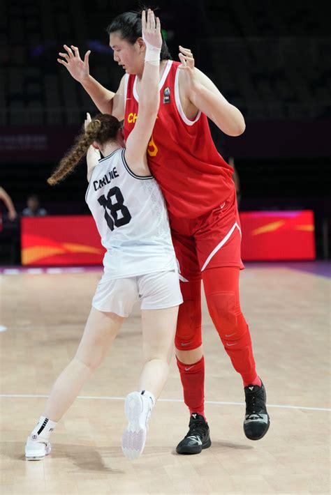 Worlds Tallest Basketball Player Dominates Asia As 17 Year Old
