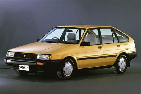 Toyota Corolla Liftback 1 3 GL Car Technical Specifications
