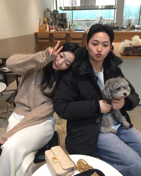 수 빈 전 공항갈때 입는 옷을 제일 좋아하는 경향이 있어요 여행의출장의ㅋㅋㅋㅋ 시작을 좋아하는 옷으로 스타트해주면