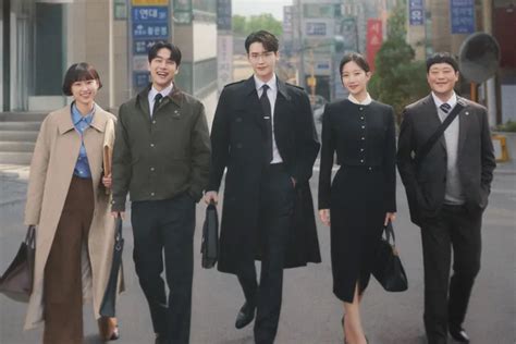 5 Biodata Profil Pemain Utama Law And The City Drakor Hukum Lee Jong Suk Moon Ga Young Hingga