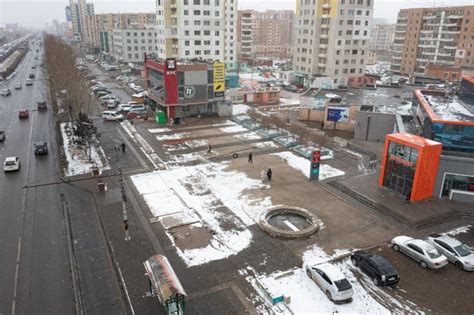 Зөвшөөрөлгүй байрлуулсан ТҮЦ үүдийг нүүлгэн шилжүүлж байна