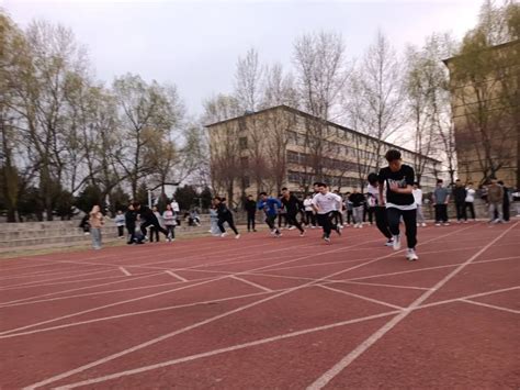 【学习二十大，永远跟党走，奋进新征程】食品工程学院举办“如箭离弦”100米、200米、400米短跑竞赛活动 食品科学与营养工程学院