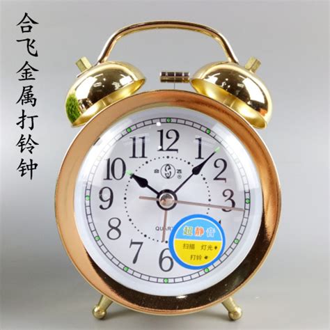 合飞上发条闹钟复古机械闹钟创意学生卧室超大声闹表老式金属钟表虎窝淘
