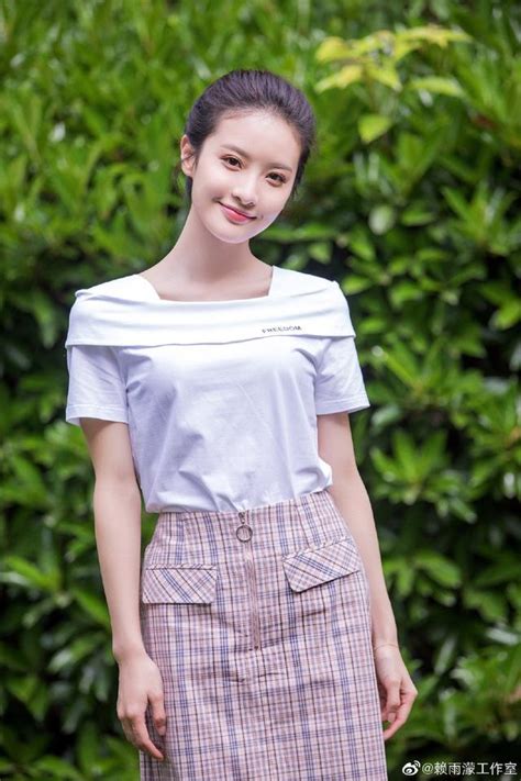 時尚界的弄潮兒，《國民老公2》賴雨濛高氣質穿搭成全劇焦點 每日頭條